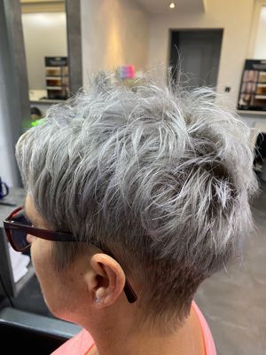 Doris Fuchs Art of Hair | Last Minute - Online Buchung | ColorXpert ...